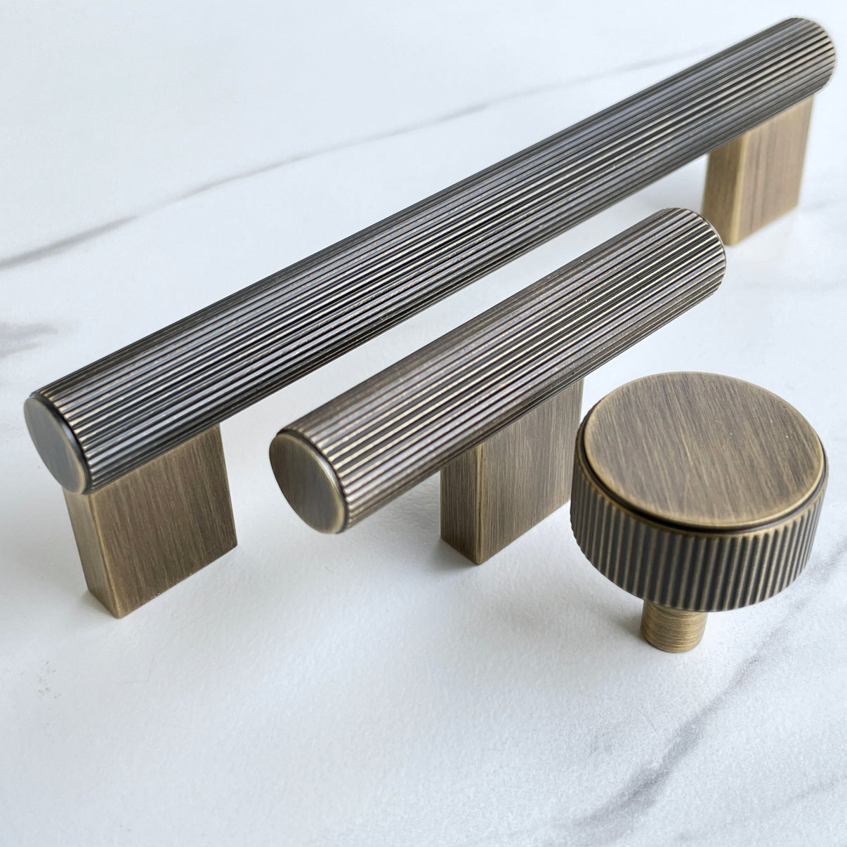 Posh Hardware Shop - Kortedala - Solid Brass Bronze Handles Pulls Knobs