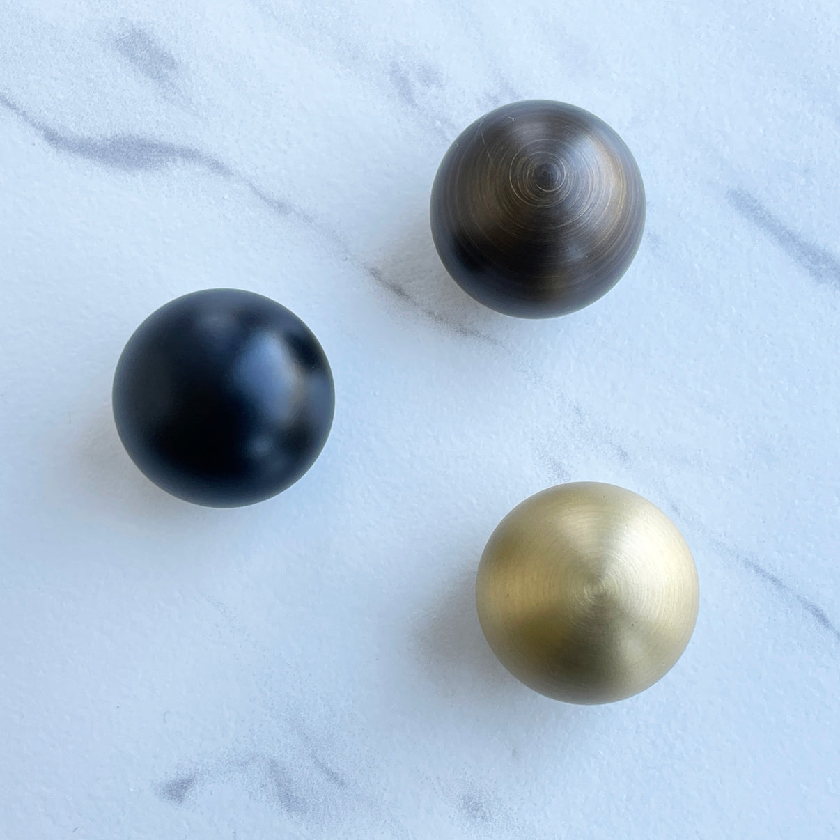 Posh Hardware Shop - Nybro - Solid Brass Sphere Knobs
